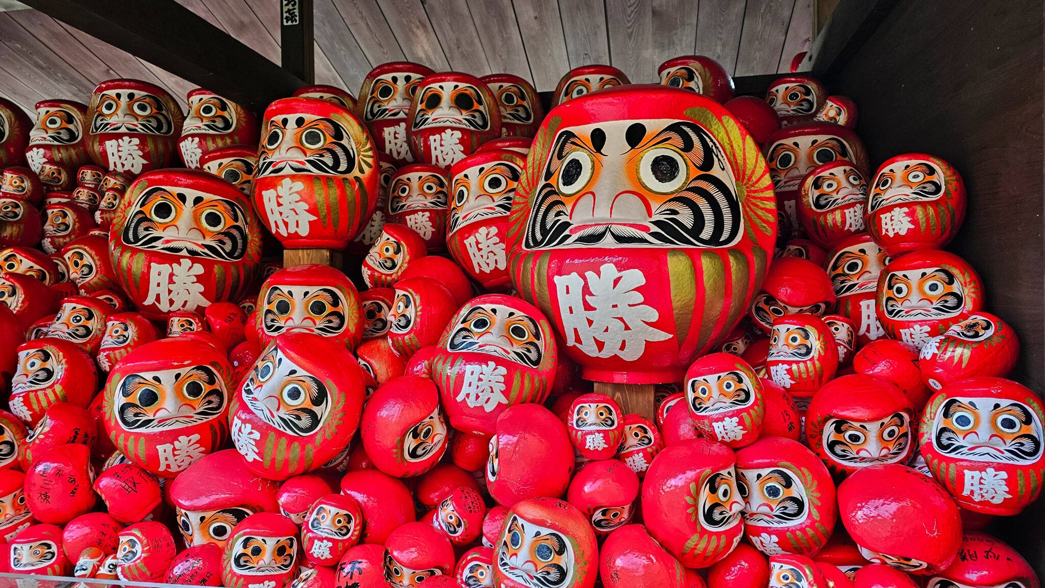 Katsuoji: un templo lleno de darumas en Osaka - Espunis in Japan
